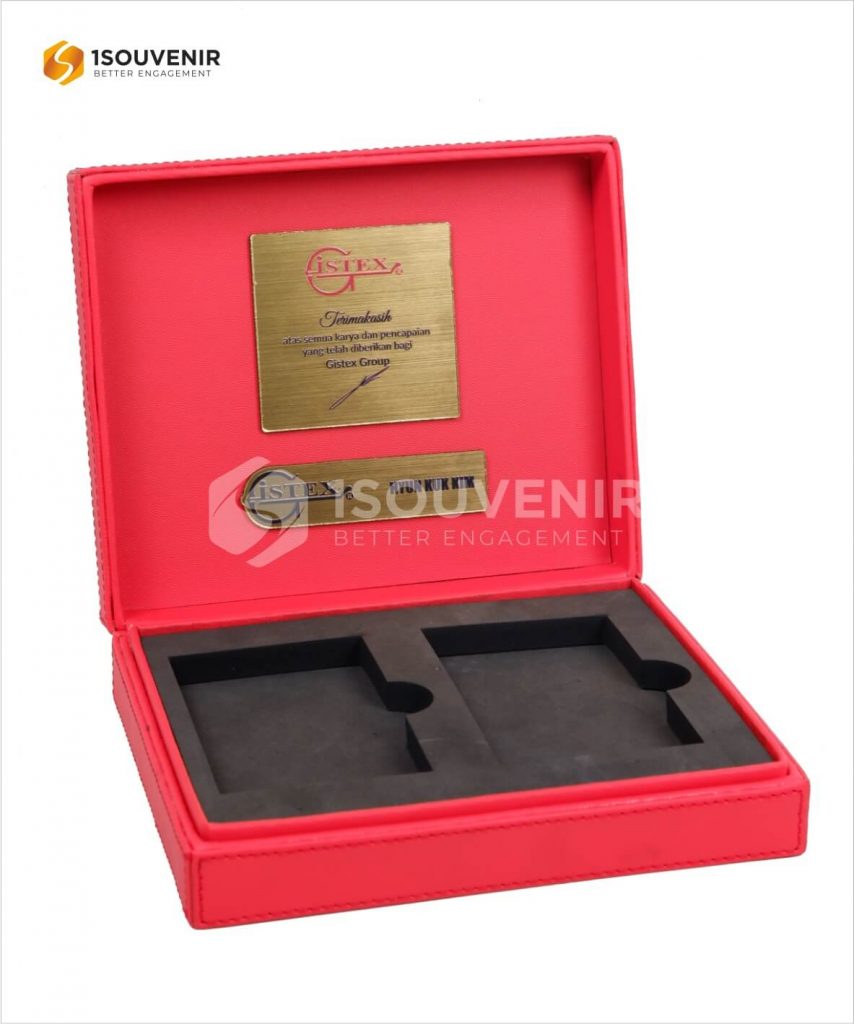 Box Kulit Gistex Group Eksklusif Untuk Souvenir Anda